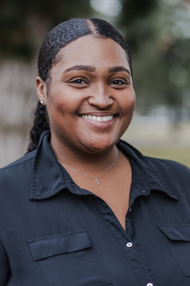 The Essence of Headshots for Professionals - Lisa Winner Photography